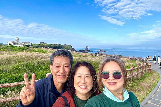 Round Trip Private Transportation to Seopjikoji - Who Should Consider This Tour?