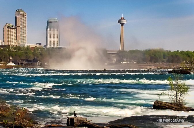 ROUNDTRIP Ground Transfer Buffalo Niagara Int Airport (BUF)-Niagara Falls Canada - Who Will Love This Service?