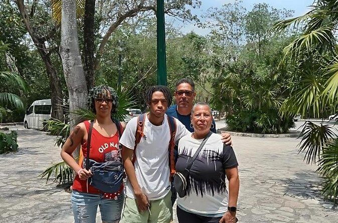 Roundtrip Private Transfer Cancun - Xcaret Parks (1-8 Pax) - Frequently Asked Questions