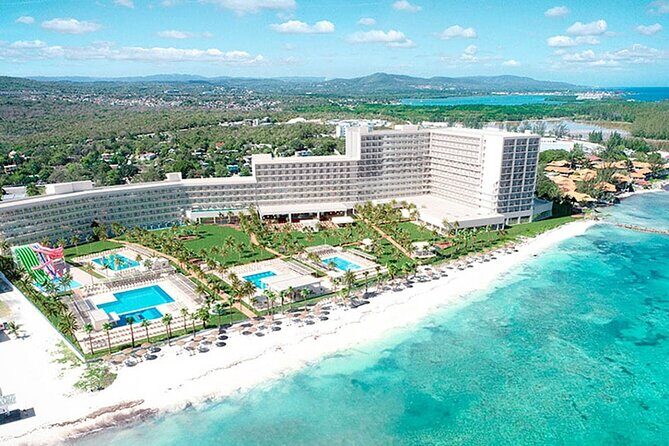 Roundtrip Transfer From Sangster Airport to Riu Palace Aquarelle - Introduction