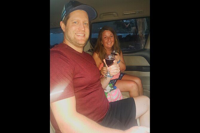 Roundtrip Transfer from UVF Airport to Resorts in Gros Islet (Groups of 4 Plus) - The Sum Up