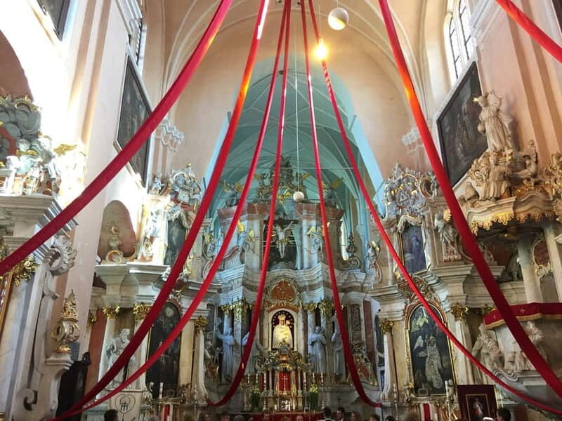 Route of John Paul II: Hill of Crosses, Tytuvenai & Siluva - Morning Pickup and Initial Impressions