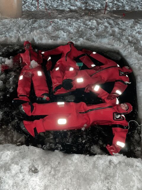 Rovaniemi: Arctic Ice Floating Experience - The Itinerary in Detail