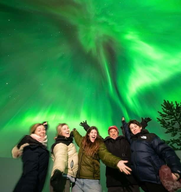 Rovaniemi: Aurora Hunting Pro Tour with Guaranteed View - The Itinerary and Experience