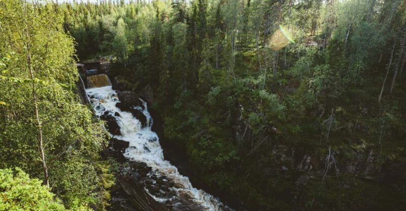 Rovaniemi: Auttiköngäs Waterfalls Hike Tour & Barbeque - Why the small-group format matters