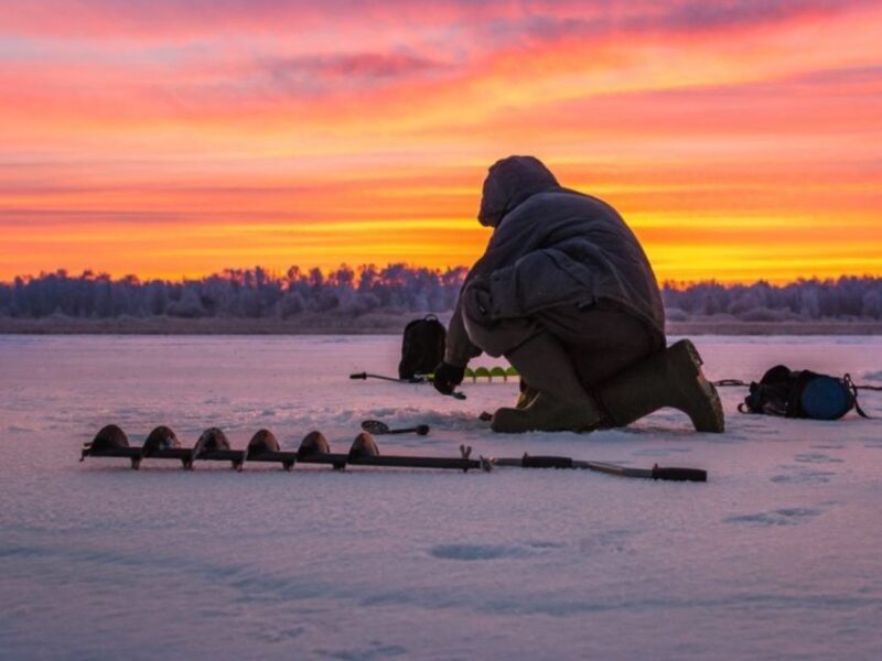 Rovaniemi: Ice Fishing Small Group Tour & Barbeque - Key Points
