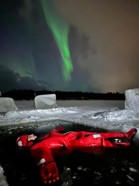 Rovaniemi: Ice Floating Experience with Northern lights - Key Points