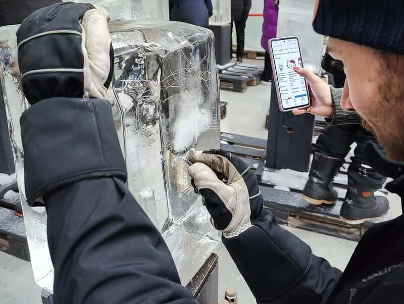Rovaniemi: Ice sculpting experience with dinner at Kota - Key Points