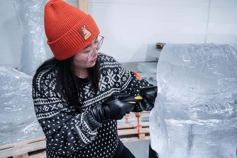 Rovaniemi: Ice sculpting experience with dinner at Kota - Authenticity and Value