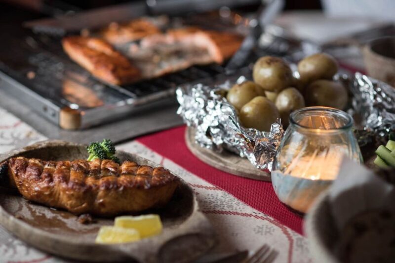 Rovaniemi: Lappish Evening Experience with Dinner - Authenticity and Cultural Connection