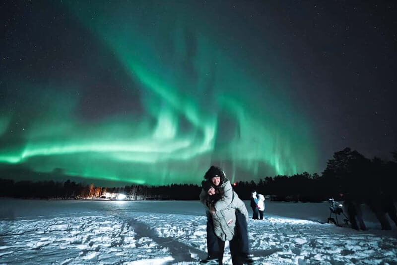Rovaniemi: Northern Lights Family Tour with Photographer - Authentic, Realistic Expectations