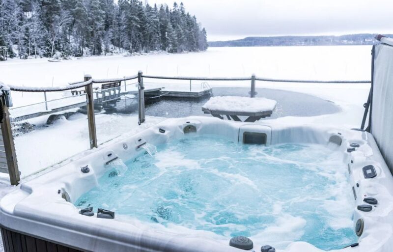 Rovaniemi: Northern Lights Trip with Arctic Sauna & Jacuzzi - Challenges and Considerations