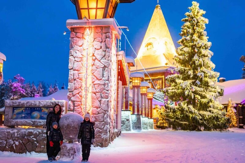 Rovaniemi: Private Pro Photoshoot in Santa Claus Village - Practical Details and Considerations