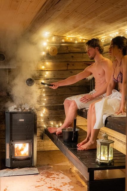 Rovaniemi: Private Sauna and Ice Swimming Tour with Snacks - An Introduction to the Experience