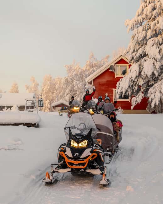 Rovaniemi: Snowmobile Safari to the Wilderness - A Deep Dive into the Snowmobile Wilderness Safari
