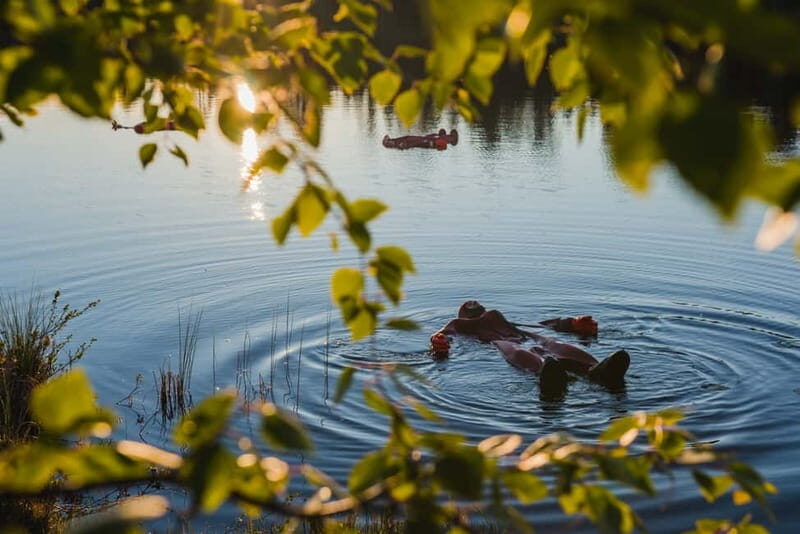 Rovaniemi: Summer Midnight Sun Floating Experience - Key Points