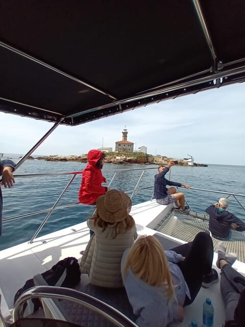 Rovinj: Private tours with catamaran - Key Points
