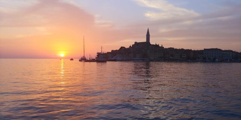 Rovinj: Sunset Speedboat Tour with Dolphin Watching - A Detailed Look at the Rovinj Sunset Speedboat Tour