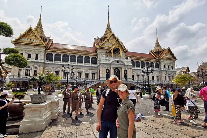 Royal Grand Palace and Bangkok Temples: Half Day Tour - Transportation and Logistics