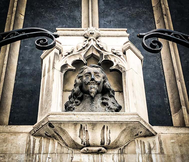 Royal London: Tudors & Stuarts Walking Tour - Price and Value