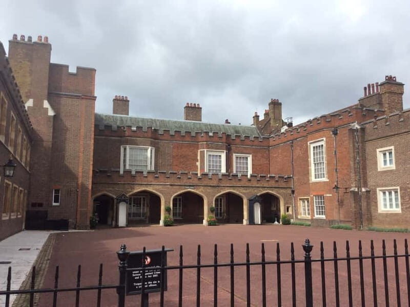 Royal London Walking Tour - An Overview of the Experience