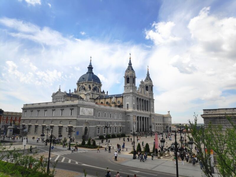 Royal Palace and Cathedral of Almudena Madrid Guided Tour - A Detailed Look at the Experience