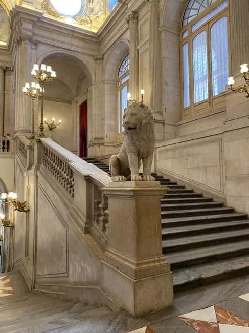 Royal Palace and Royal Collections Gallery Guided Tour - FAQ