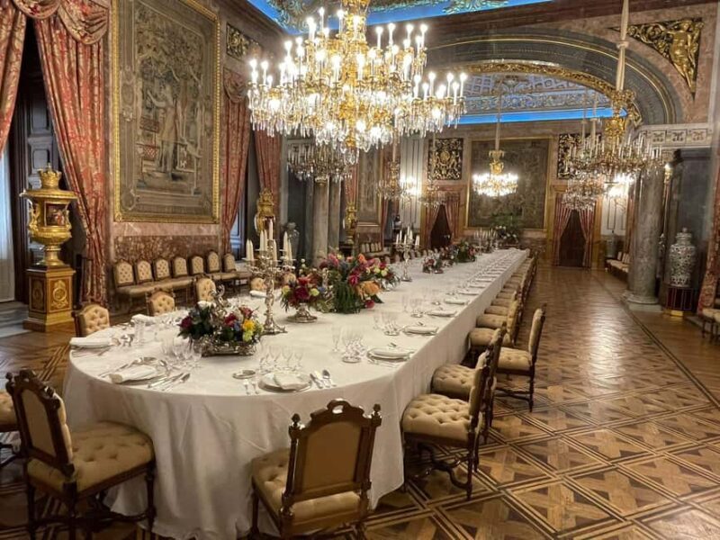 Royal Palace Guided Tour and royal collections gallery - Key Points