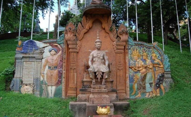 Royal Palace, National Museum & Wat Phnom with Private tour - FAQ