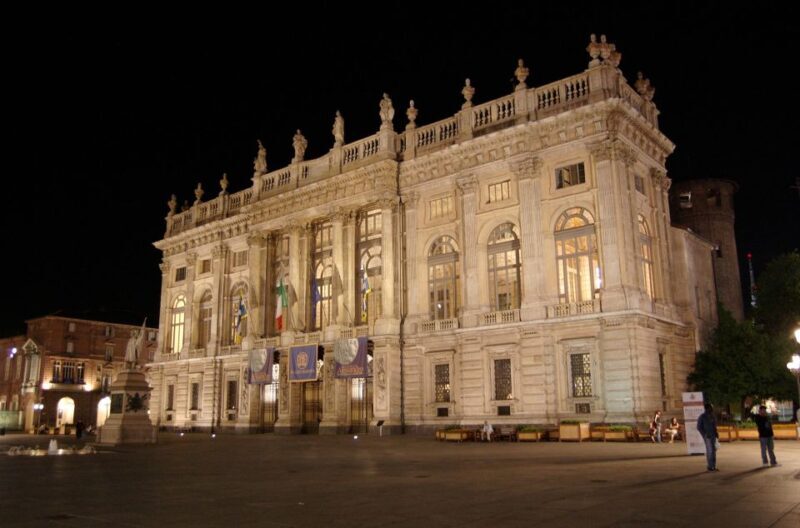 Royal Palace of Turin and Palazzo Madama Night Guided Tour - Why You’ll Love the Views and Artistic Details