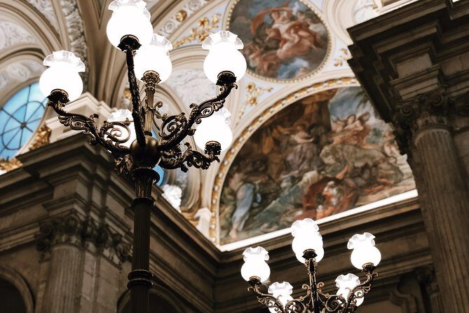 Royal Palace & Old City Madrid Guided Tour Semi-Private 8ppl Max - FAQ