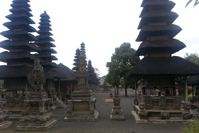 Royal Temple and Tanah Lot Sunset Tour Dinner Included - Key Points