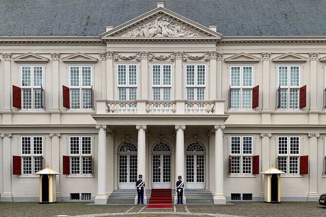 Royal The Hague Private Guided Walking Tour - FAQ