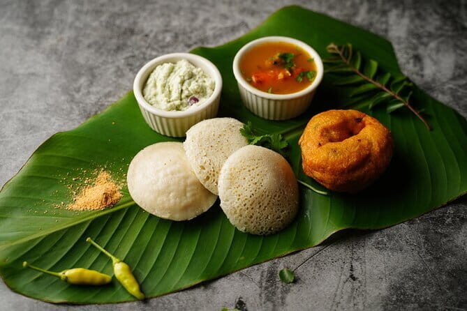 Royal Treasures of Mysore Day Tour from Bangalore - Afternoon Activities: Shopping, Churches, and Markets