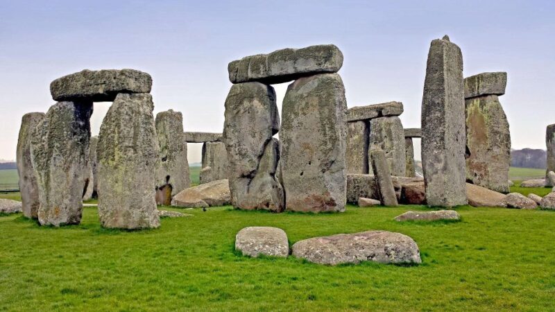 Royal Windsor Castle and Stonehenge Private Tour with passes - Key Points