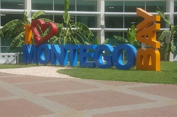 Royalton Whitesand / Royalton Blue Waters from Montego Bay Airport Transfer - What Travelers Say