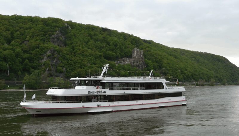 Rüdesheim am Rhein: Christmas Boat Cruise on the Rhine - An In-Depth Look at the Christmas Boat Cruise Experience