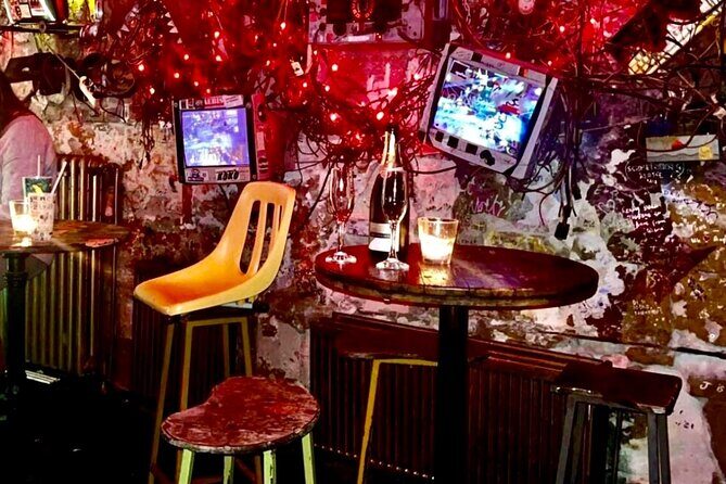 Ruin Pub Walking Tour with a Local Hostess in Budapest - Who Will Love This Tour?
