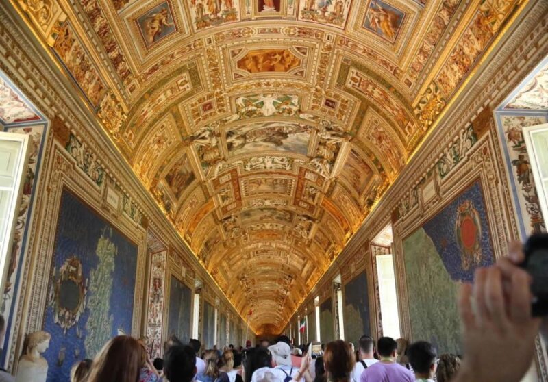 Russian Tour - Vatican Museum & Sistine Chapel - Key Points