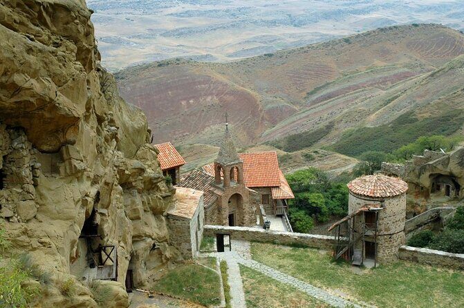 Rustavi Back in a USSR + wine tasting + Off-road to David Gareji& Natlismtsemeli - Key Points