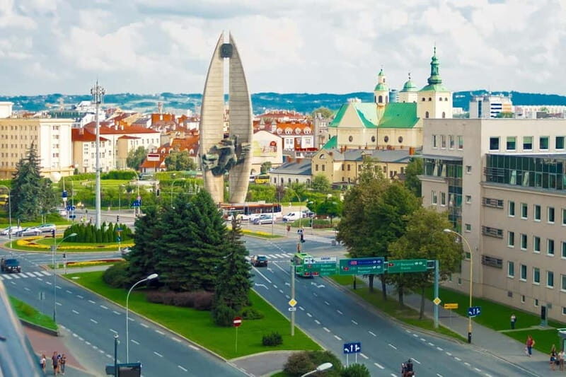 Rzeszow: Private City Highlights Walking Tour w/ Local Guide - Breaking Down the Experience