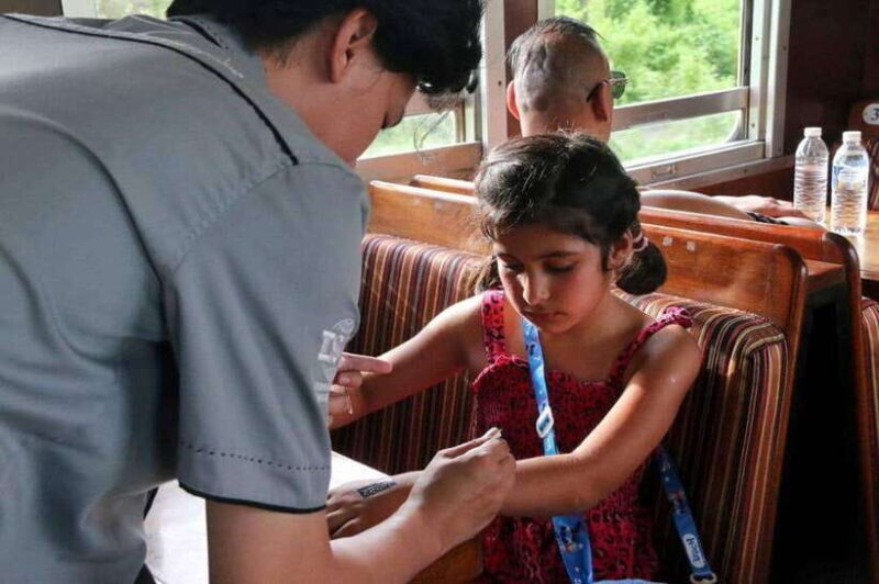 Sabah: Benoni Sunset Train Tour - The Experience: A Balance of Relaxation and Engagement