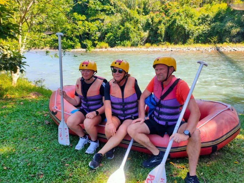 Sabah: Kiulu White Water Rafting (Level 1-2) with Lunch - Safety and Comfort
