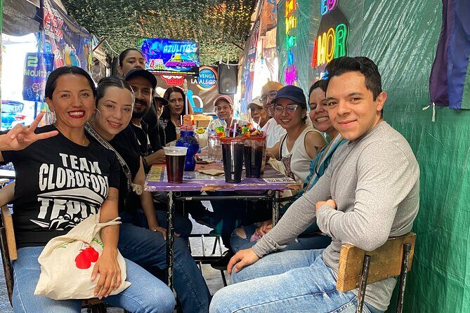 Sabores Bravos de Tepito eats the best food in the neighborhood - The meeting point and starting time