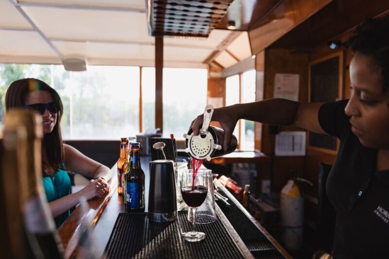Sacramento: Alive After Five Cocktail River Cruise - An Introduction to the Experience