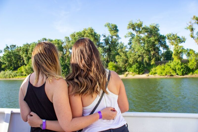 Sacramento: City Cruises Sights and Sips Cruise - The Music and Social Scene