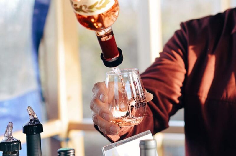 Sacramento: Old Vine Express Train Ride with Wine Tasting - Key Points