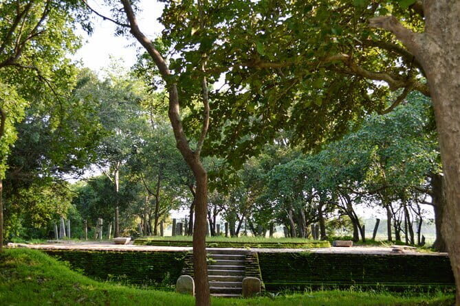 Sacred City of Anuradhapura from Habarana - Exploring the Sacred City of Anuradhapura from Habarana: A Travel Guide