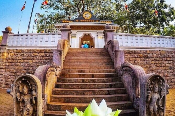 Sacred City of Anuradhapura from Habarana - FAQ