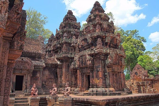 Sacred River & Timeless Temples: Kbal Spean and Banteay Srei Tour - Who Would Enjoy This Tour?